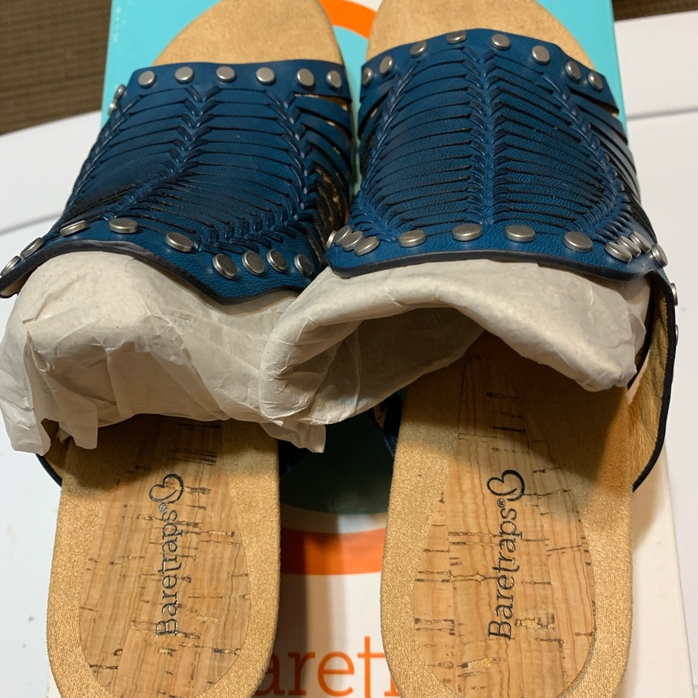 Nib Bare-Traps 7.5 Studded Wedge Heels - Gem